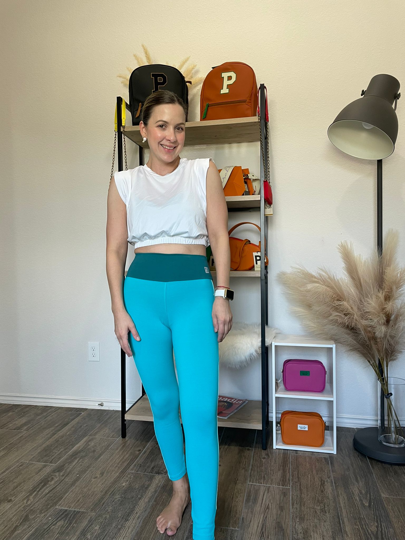 White crunchie lola | EK Fit Corner -Activewear